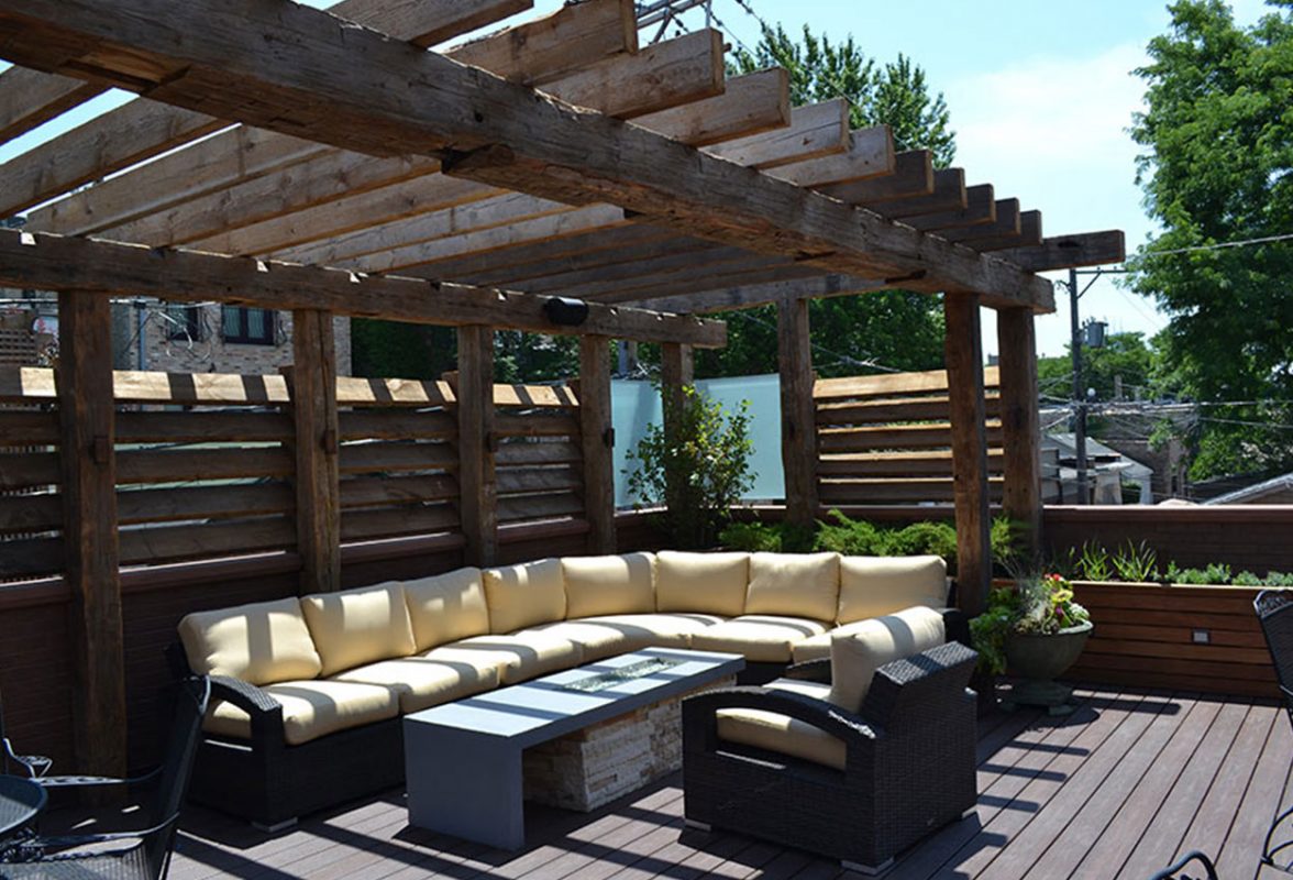 Reclaimed Timber Pergola | Chicago Roof Deck + Garden