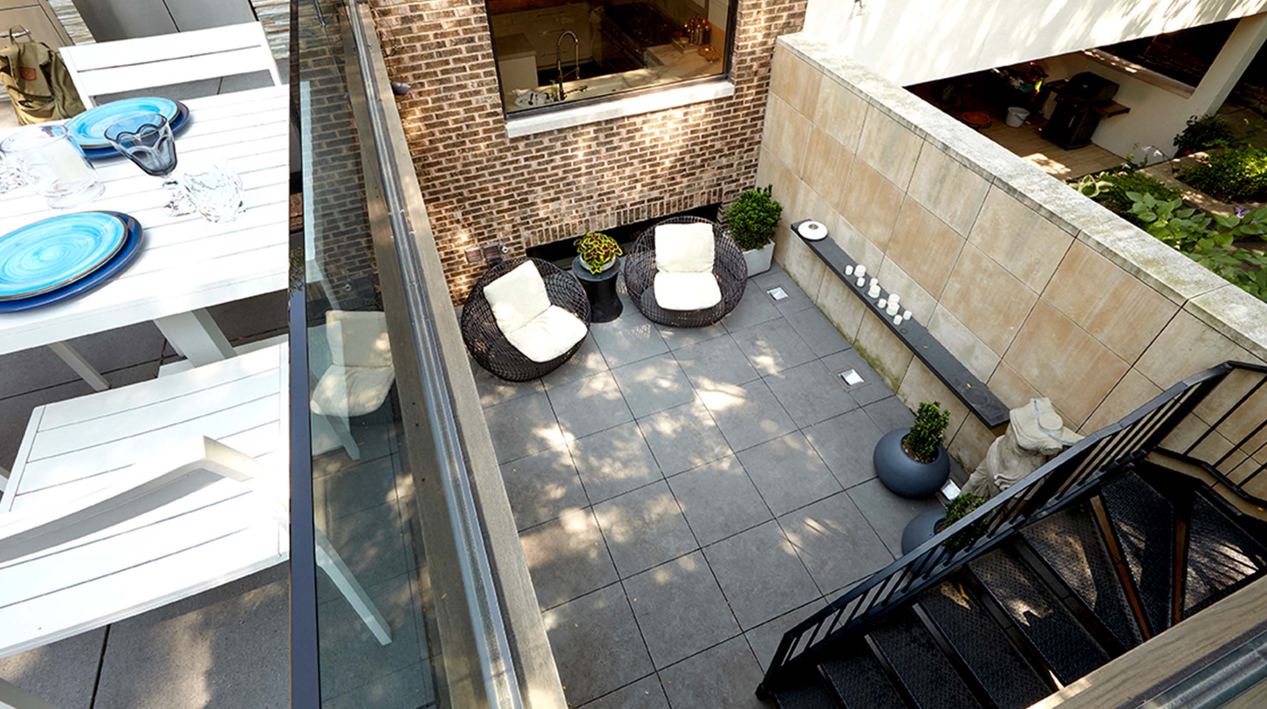Old Town Terrace In The Trees | Projects | Chicago Roof Deck + Garden