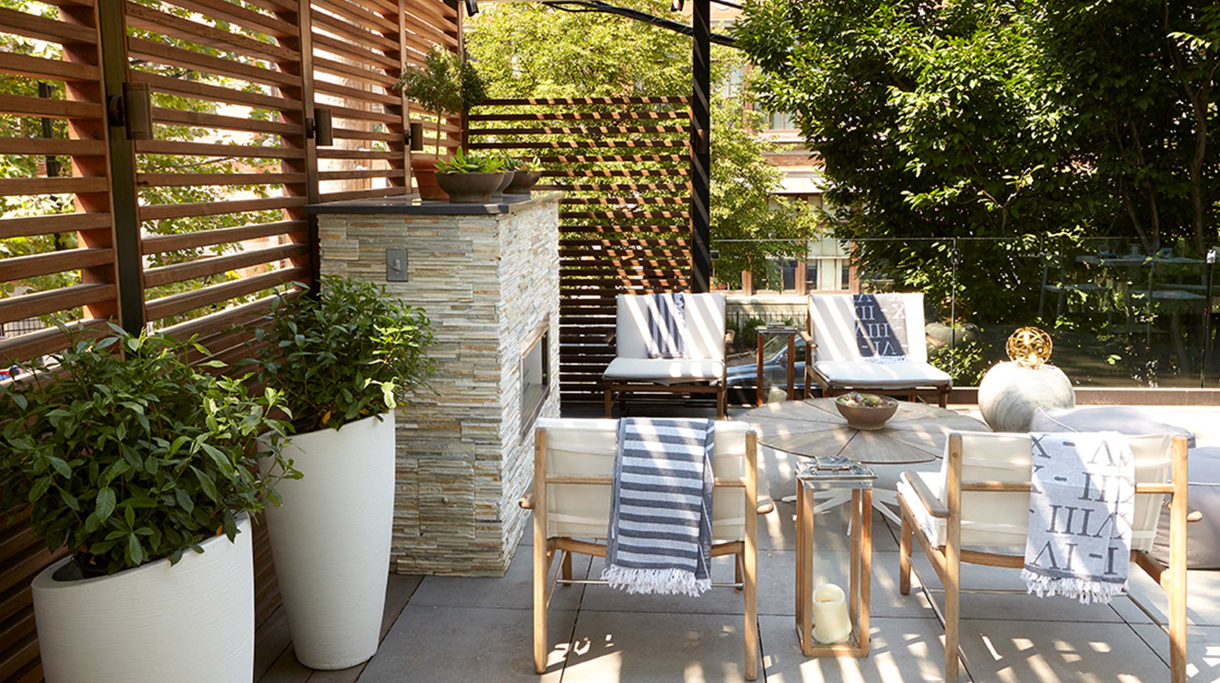 Old Town Terrace In The Trees | Projects | Chicago Roof Deck + Garden